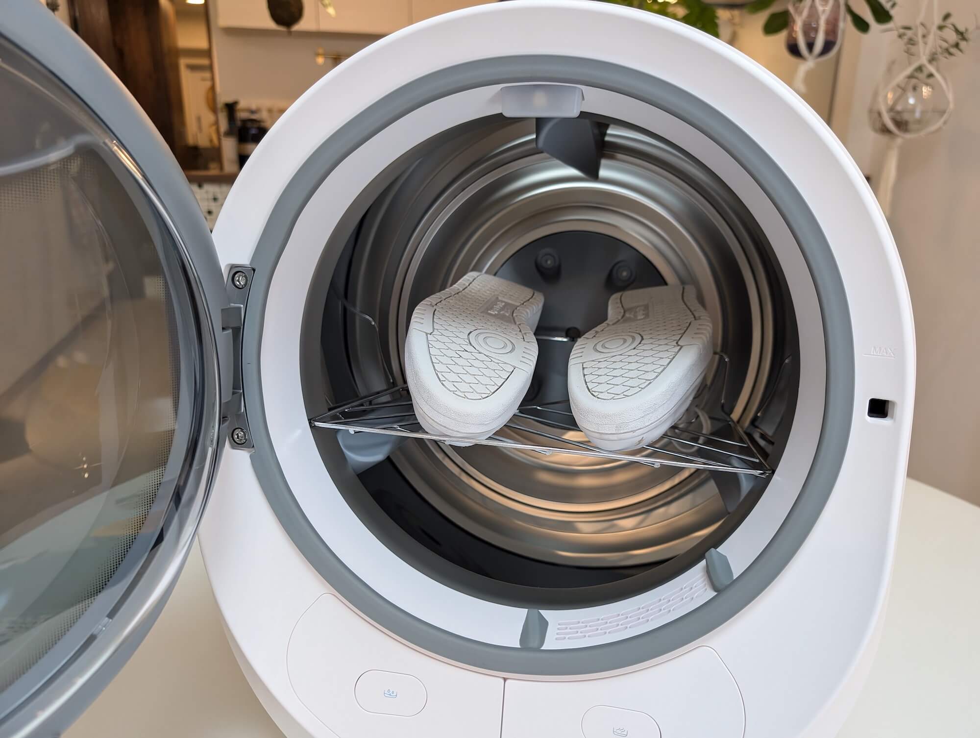 超小型衣類乾燥機 Morus C2のレビュー。メリット・デメリットを時短家事アドバイザーが紹介 | カジコレ / 時短家事 大百科